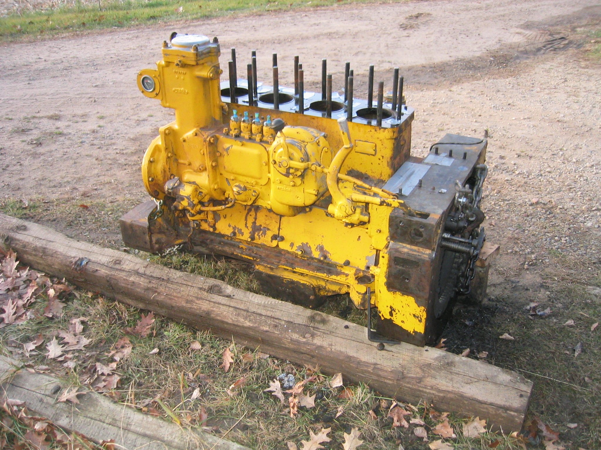 Caterpillar D4